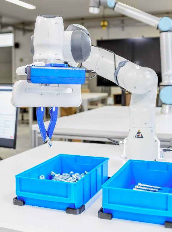 Self-learning robots solve tasks with the help of an Ensenso 3D camera - Automation Magazine